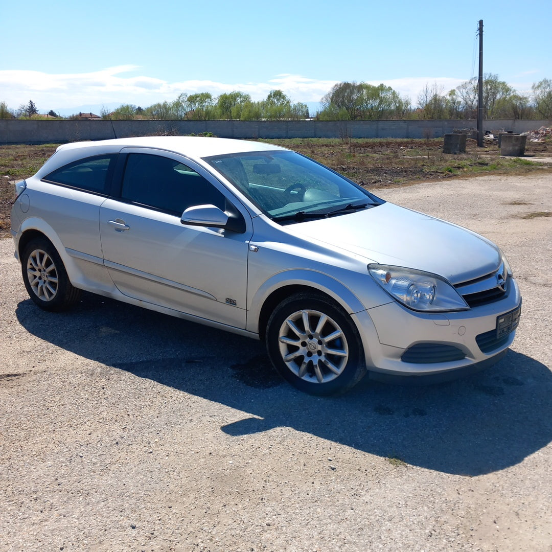 Opel Astra H GTC 1,8 Z18XE Silver 2005 / A0421 – opelparts